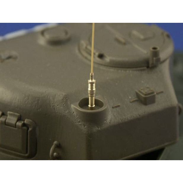 Armorscale [S35-001] Aerial Mount of US SRC 610 Wireless Station, 1/35 ...